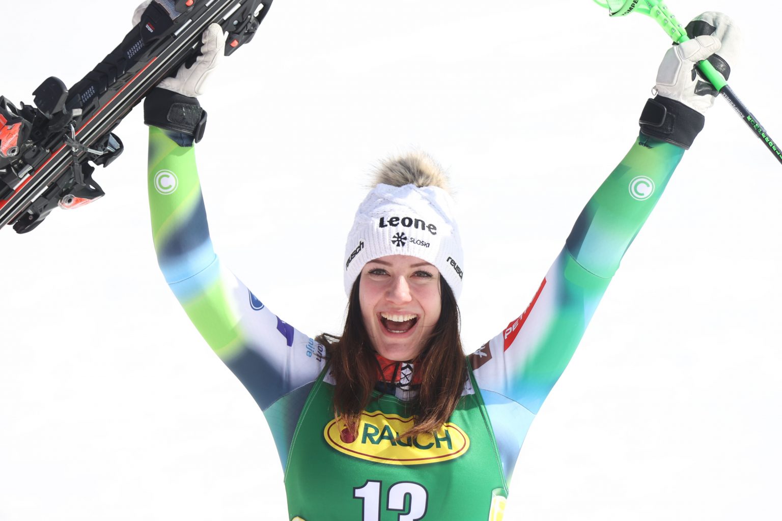 Fantastično! Andreja Slokar zmagala v Meribelu, Ana Bucik četrta - Sloski