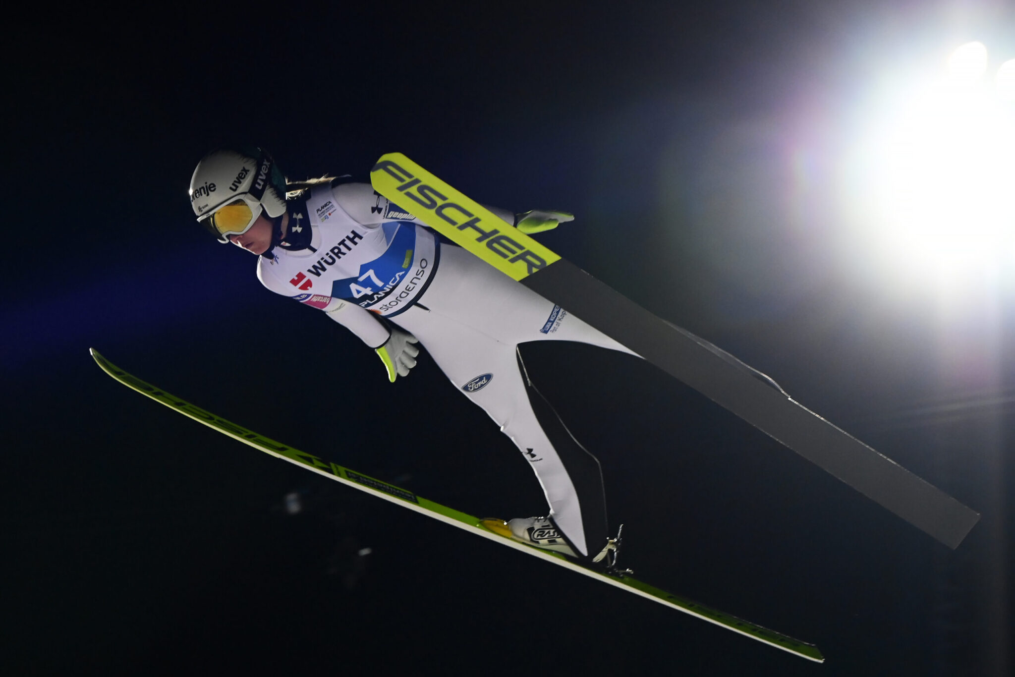 smucarski-skoki-novice – Sloski