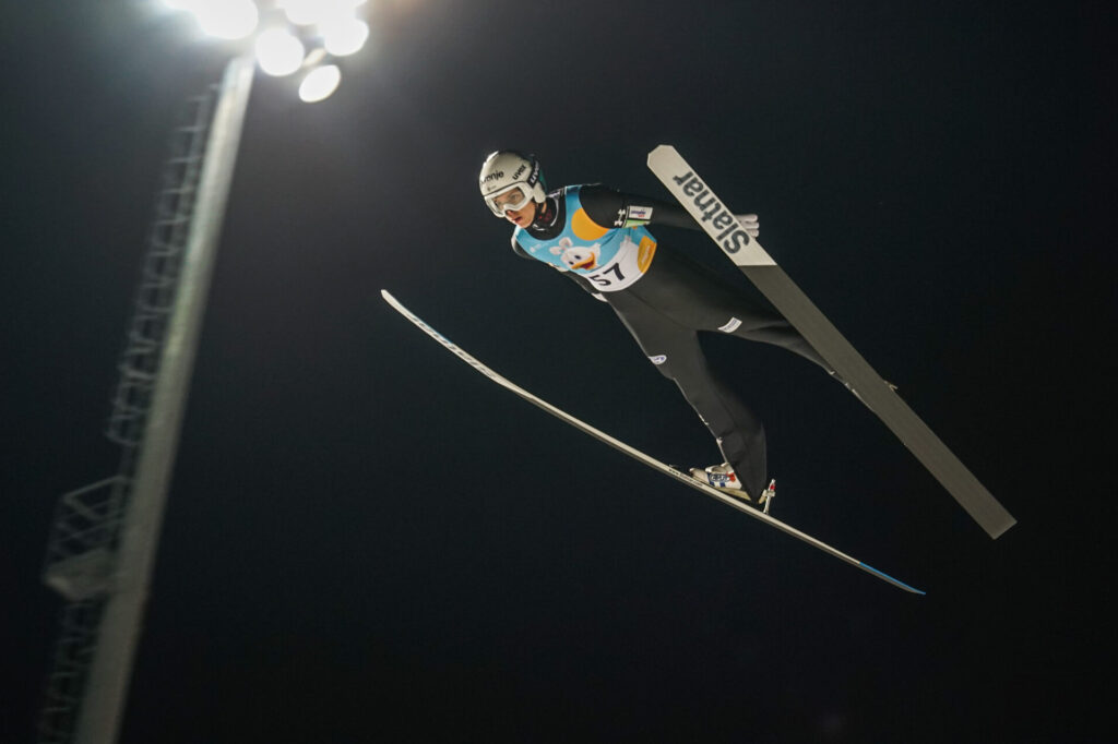 smucarski-skoki-novice - Sloski